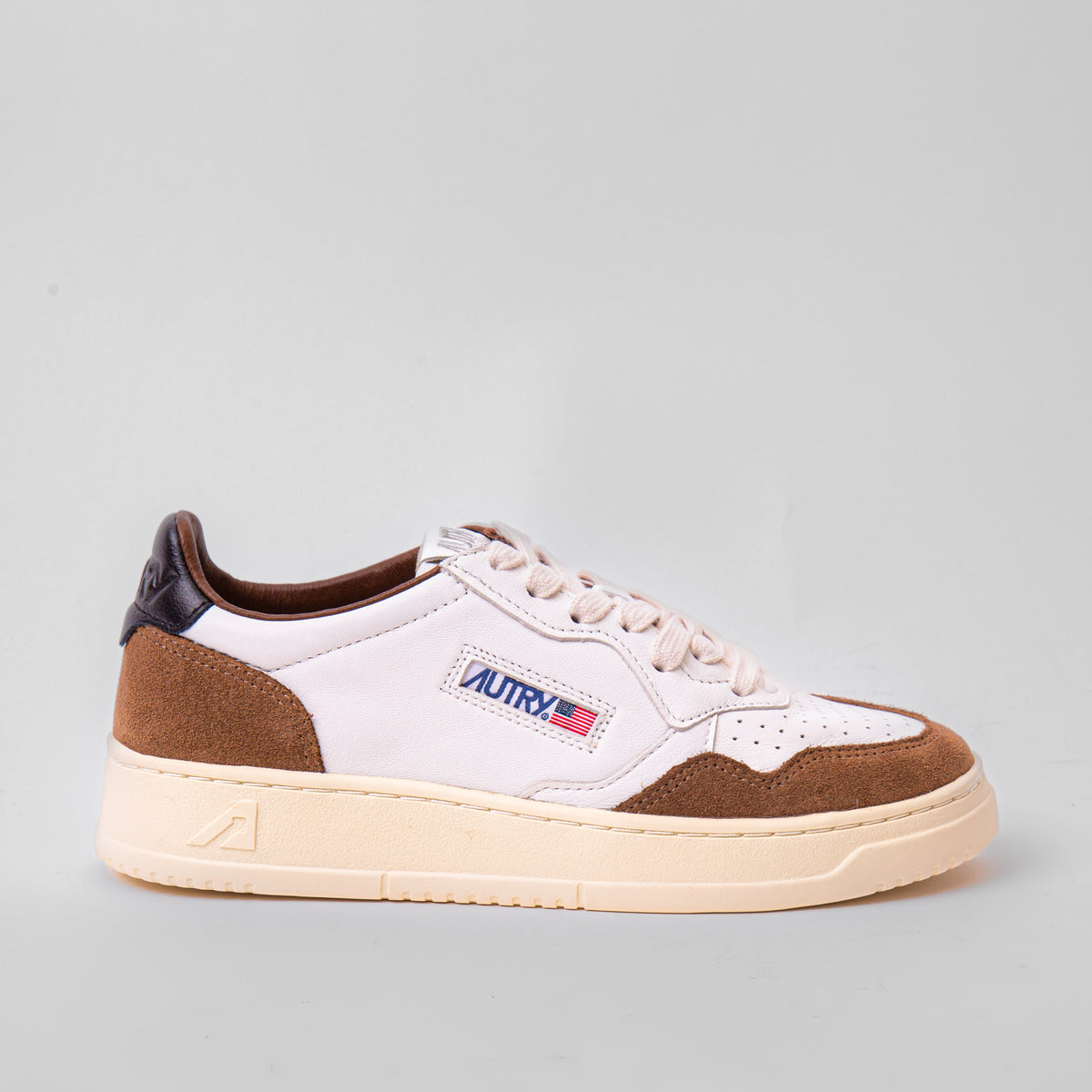 AUTRY SNEAKERS MEDALIST LOW AULW-GS 21 – Flanella Shop